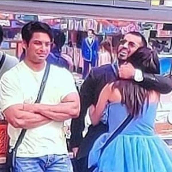 Bigg Boss 13: Shehnaaz Gill favourite Gautam Gulati enter the house Bigg Boss 13: Shehnaaz Gill favourite Gautam Gulati enter the house