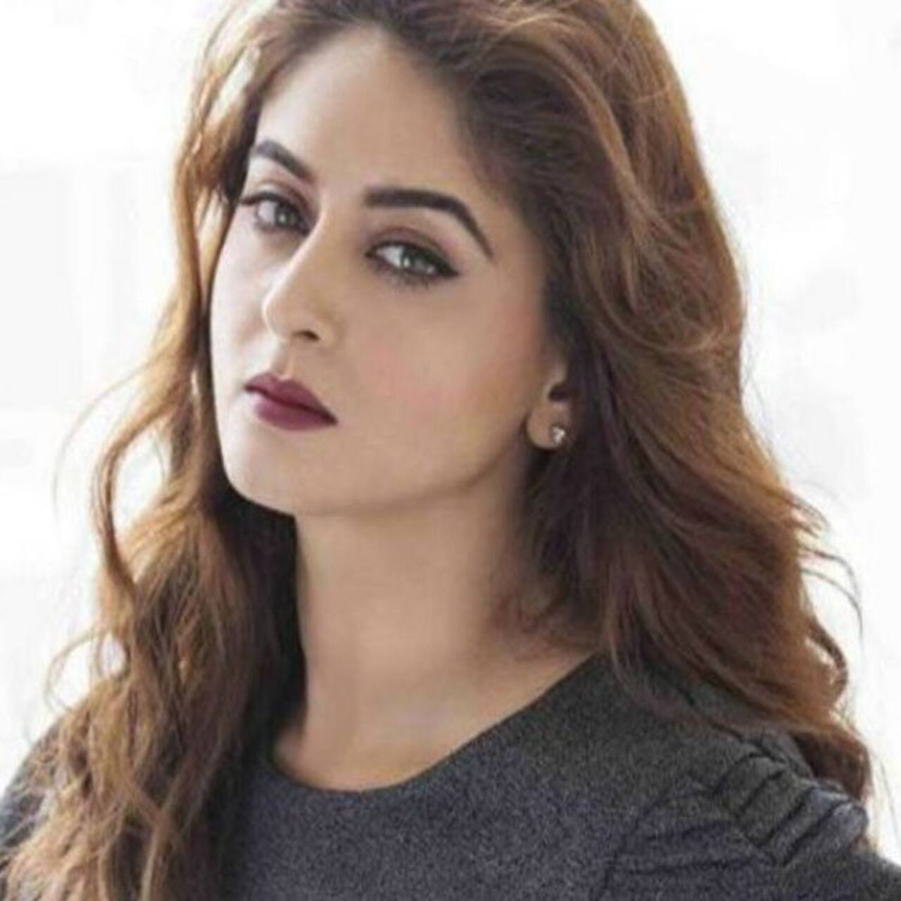 Mahhi Vij throws shade at people who capture their charity during this ...