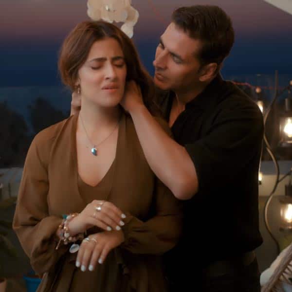 Filhall Music Video Out Now: Nupur Sanon and Akshay Kumar Wins Fans ...