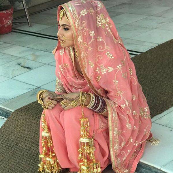 Taapsee Pannu shares a throwback pic in which she turned a bride for ...