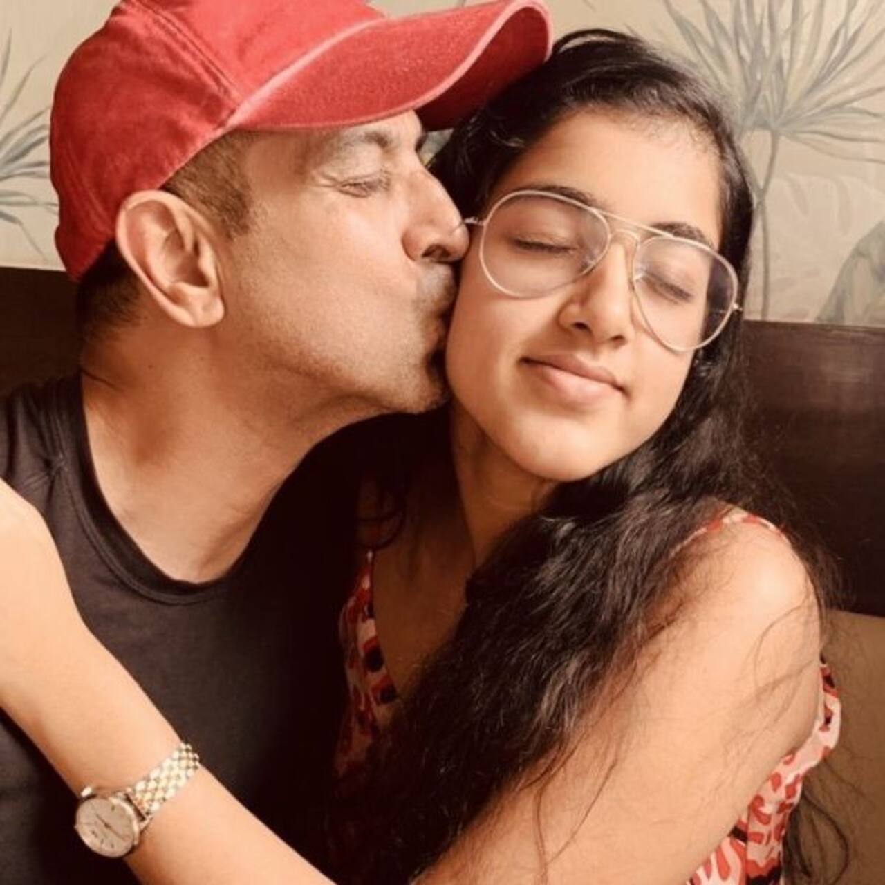 Ronit Roy pens the most adorable birthday wish for his daughter; says ...