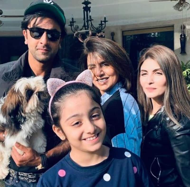 Riddhima Kapoor shares adorable sunkissed selfie with Ranbir, Neetu ...