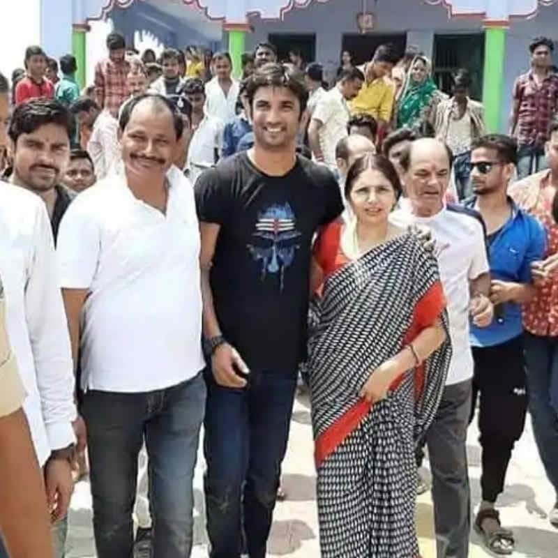 Sushant Singh Rajput unseen pictures with family - सुशांत सिंह राजपूत ...