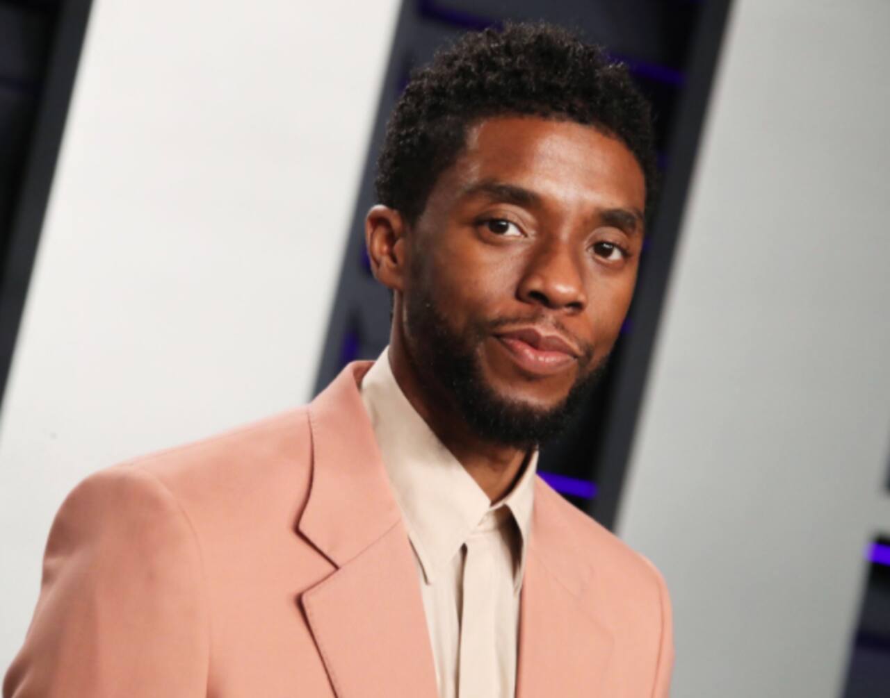 Chadwick Boseman passes away after battling cancer; Chris Evans, Mark ...
