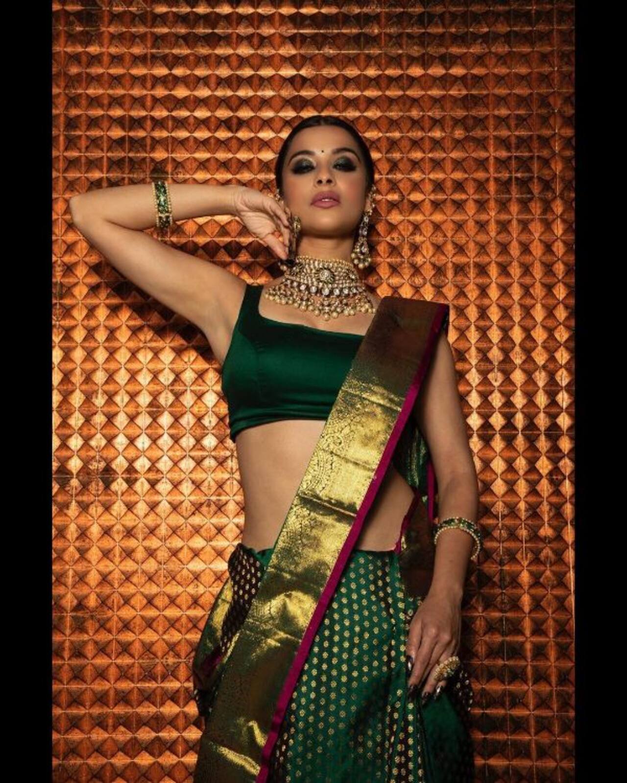 Navratri 2020: Divya Drishti actress Nyra Banerjee stuns in a green ...