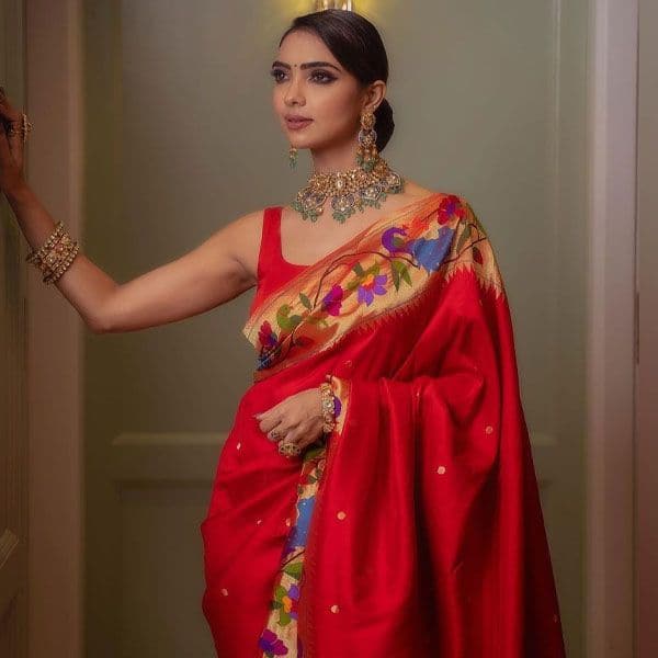 Kumkum Bhagya’s Rhea aka Pooja Banerjee looks drop-dead gorgeous in her ...