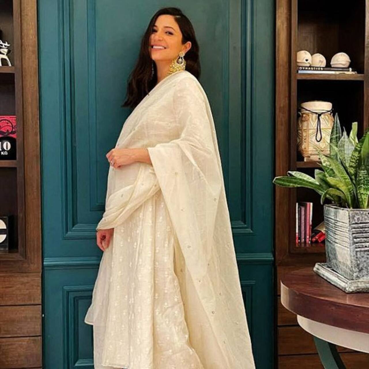 Diwali 2020: Anushka Sharma, Janhvi Kapoor, Sara Ali Khan’s sartorial choices impressed us this ...