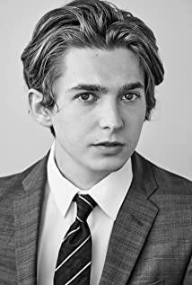 Austin Abrams - Latest News, Photos, Videos, Awards, Filmography ...