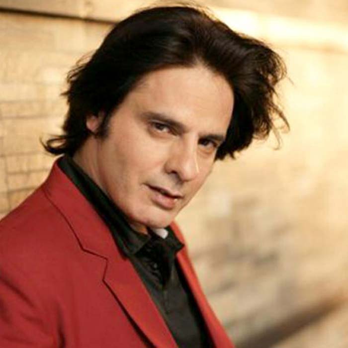 Aashiqui actor Rahul Roy suffered from brain stroke during shooting ...