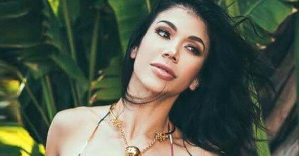 Former WWE wrester Rosa Mendes impresses in these throwback bikini and ...