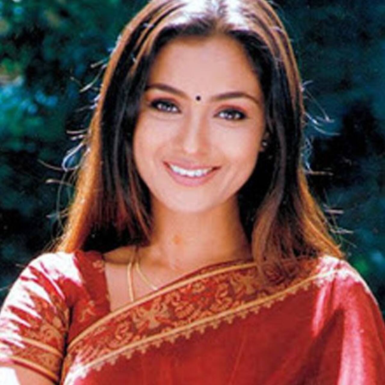 Nayanthara BEATS Trisha Krishnan and Keerthy Suresh to become the most ...