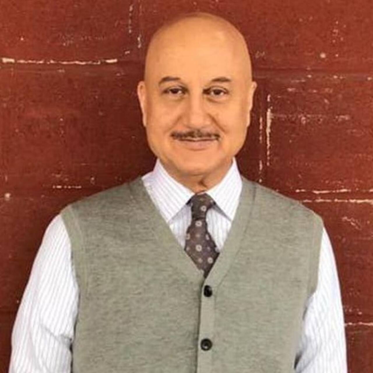 Bollywood News - Anupam Kher RECOLLECTS his worst date, where sweet ...