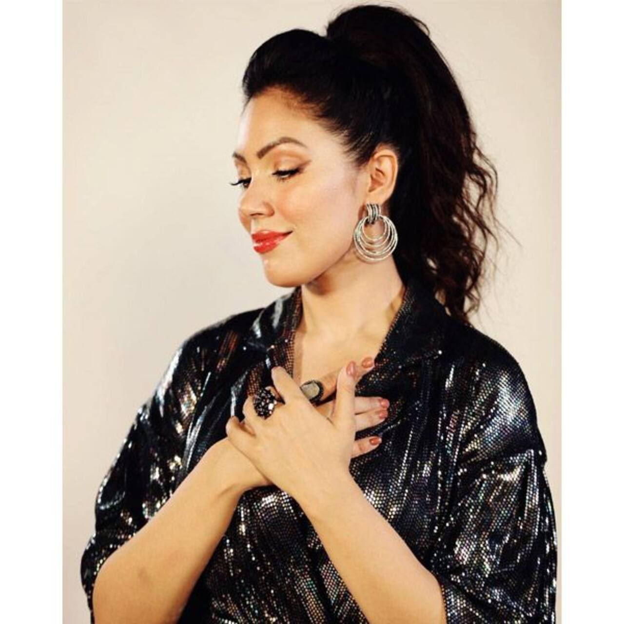 Taarak Mehta Ka Ooltah Chashmah’s Munmun Dutta flaunts her metallic ...