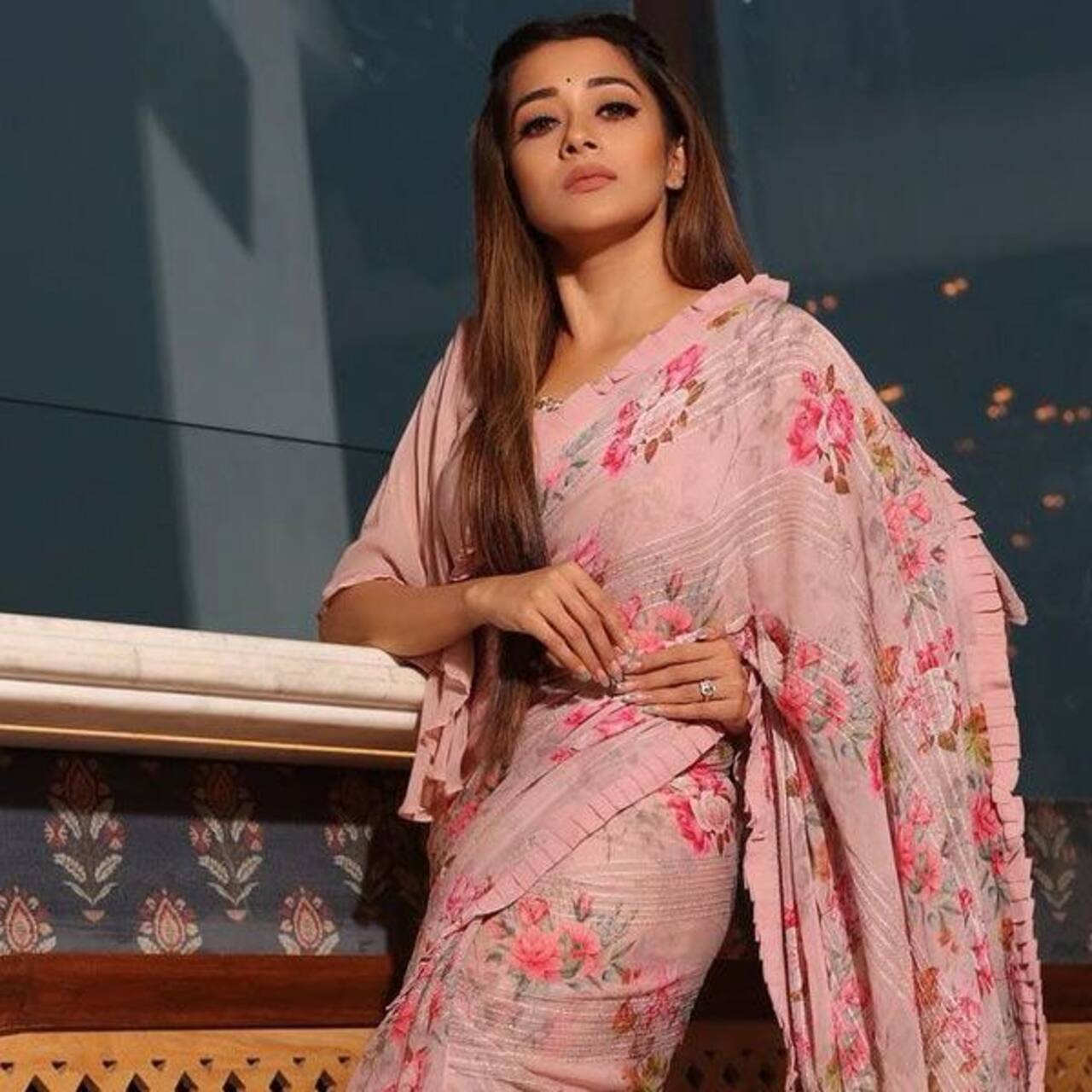 Uttaran actress Tina Datta looks pretty in a pink saree – view pics