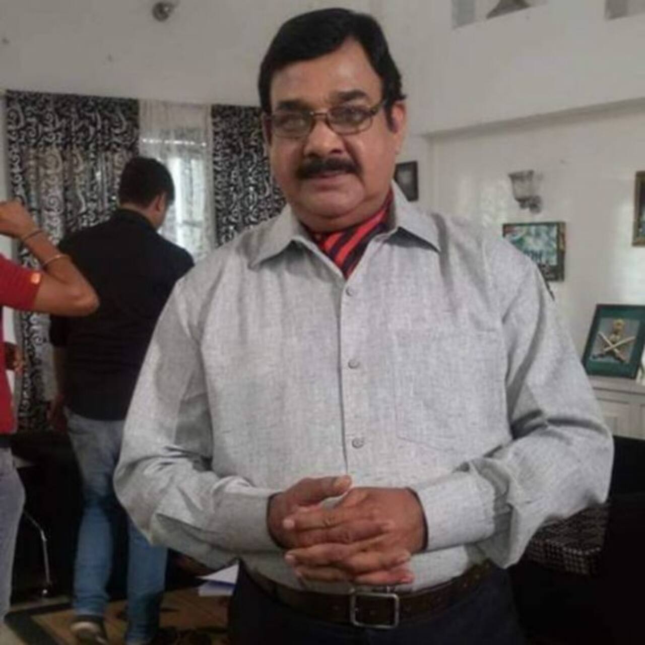 Bollywood News - Veteran actor Shivkumar Verma battling for his life; CINTAA implores Akshay ...