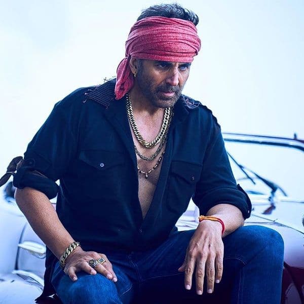 Bachchan Pandey से Akshay Kumar का गैंगस्टर लुक हुआ लीक, अलग ही तेवर ...