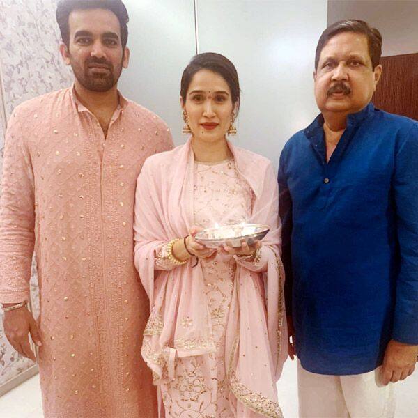 Sagarika Ghatge father Vijay Ghatge died at 64 - 'चक दे गर्ल' सागरिका ...