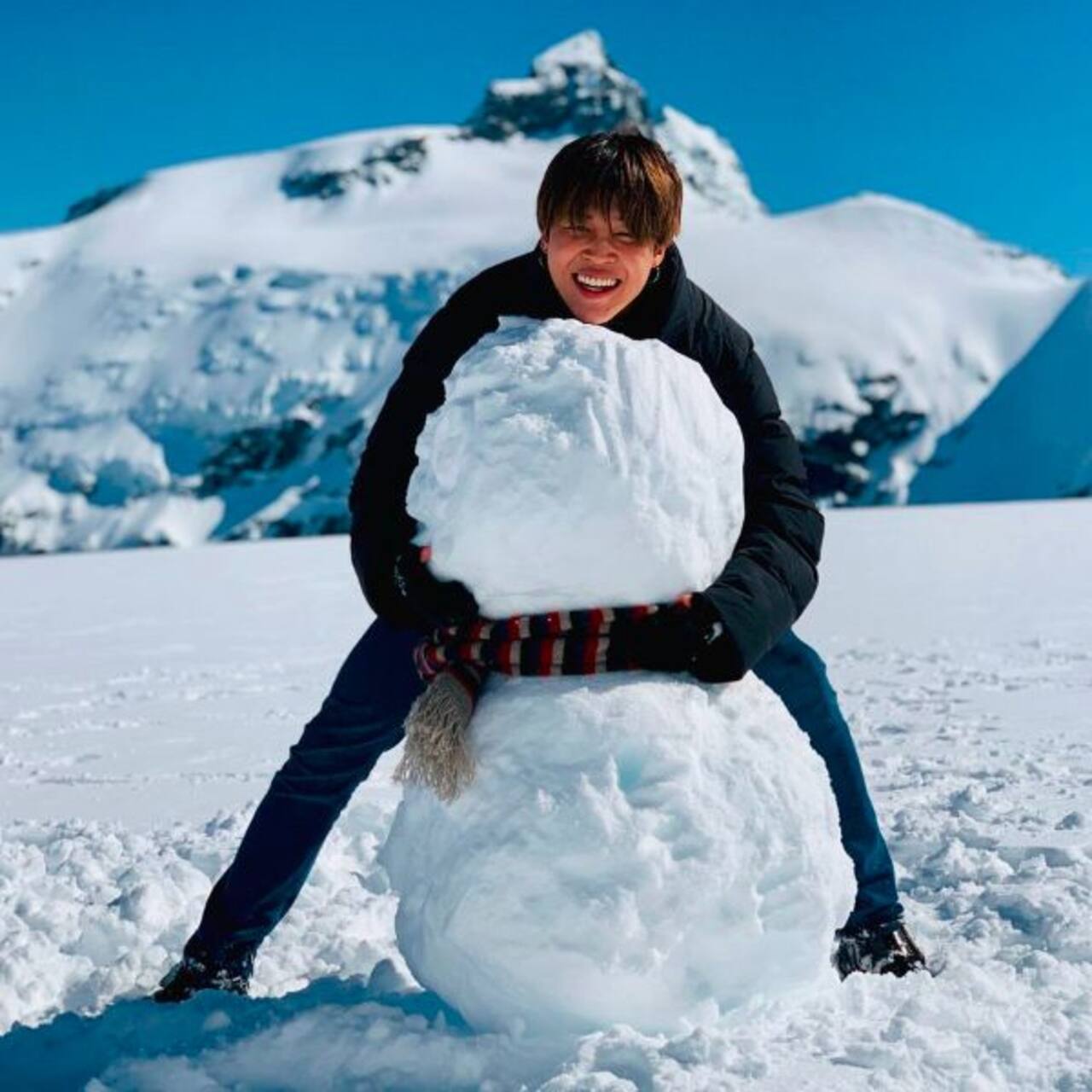 BTS: Jimin having fun in the snow will definitely make your Friday better
