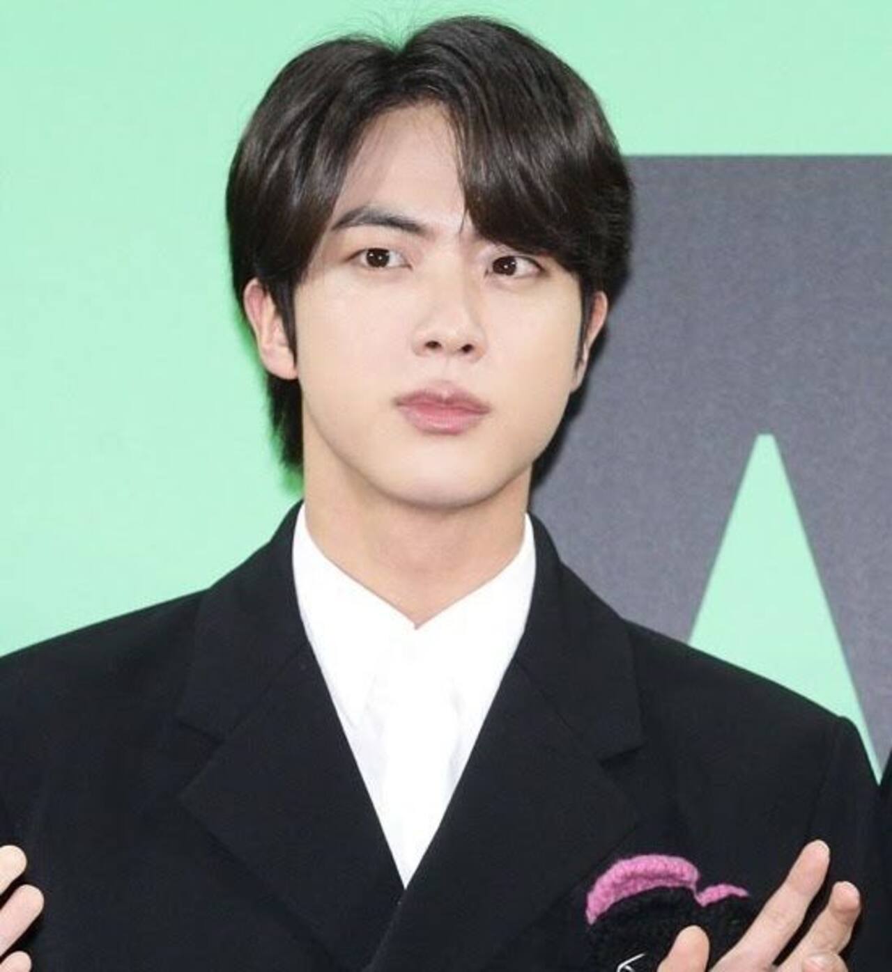 BTS: Kim Taehyung aka V reveals who looks the most or least scary when ...