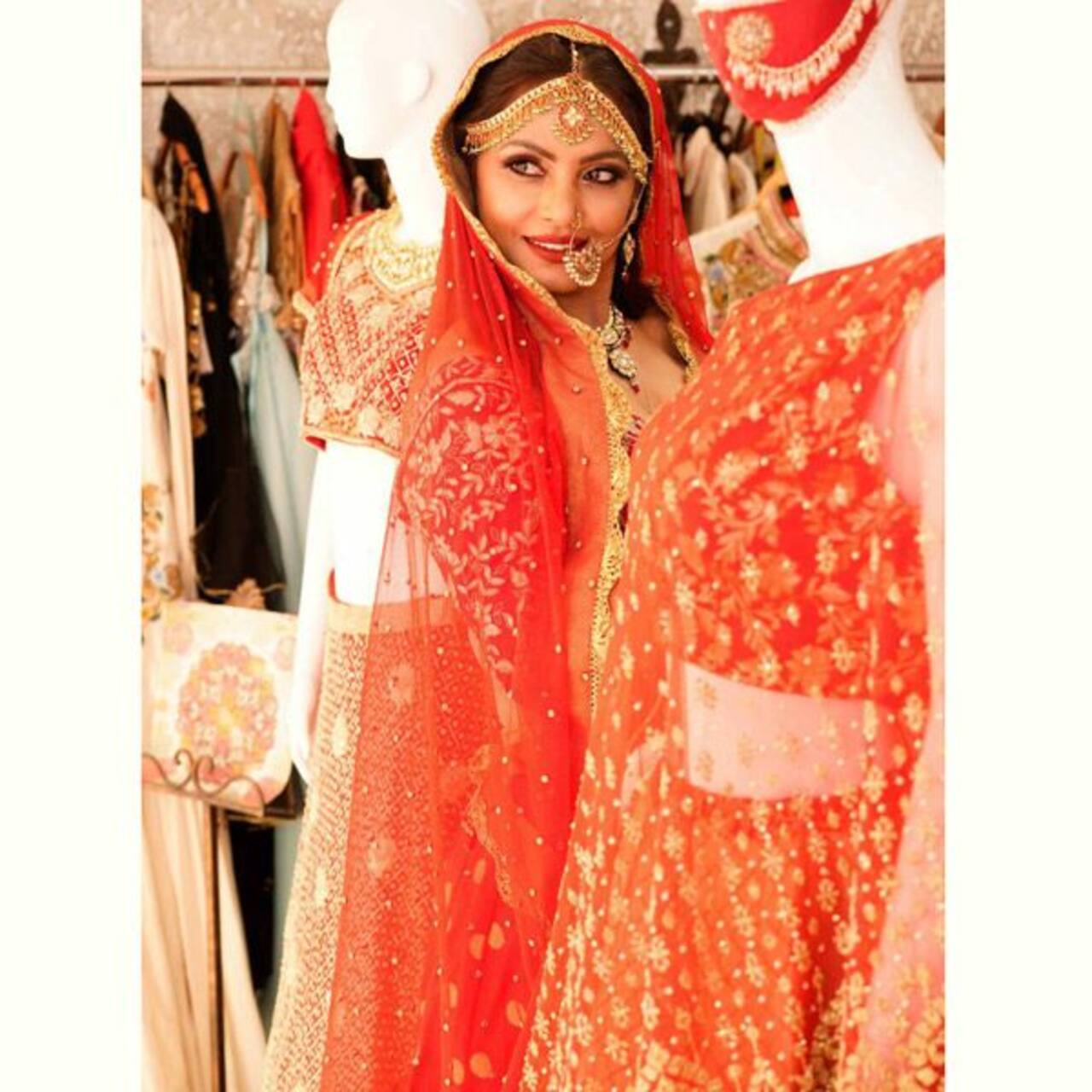 Neetu Chandra's bridal photoshoot is any girl's dream wedding-day look