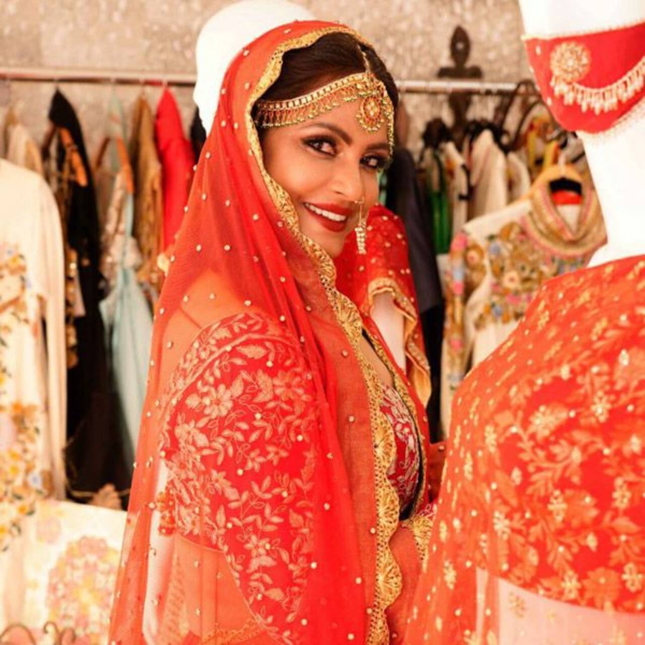 Neetu Chandra's bridal photoshoot is any girl's dream wedding-day look