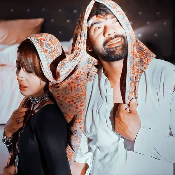 Kumkum Bhagya: Shabir Ahluwalia and Sriti Jha aka Abhi and Pragya nail ... Kumkum Bhagya: Shabir Ahluwalia and Sriti Jha aka Abhi and Pragya nail ...
