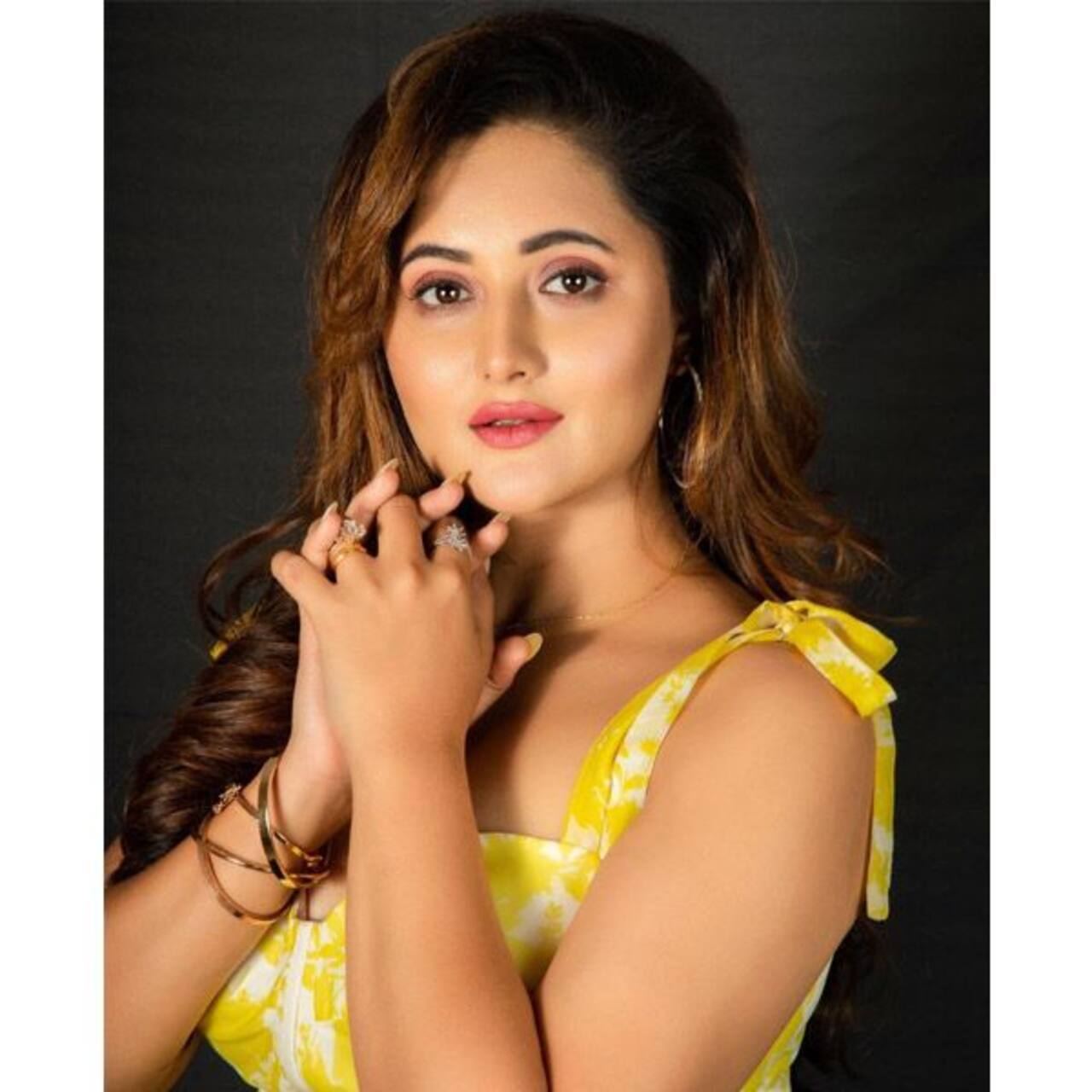 Rashami Desai’s bold, beautiful and fashionable avatar is mesmerizing ...
