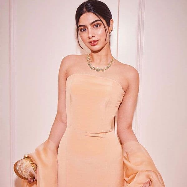 Khushi Kapoor's glamorous pictures prove she is all set to take ...