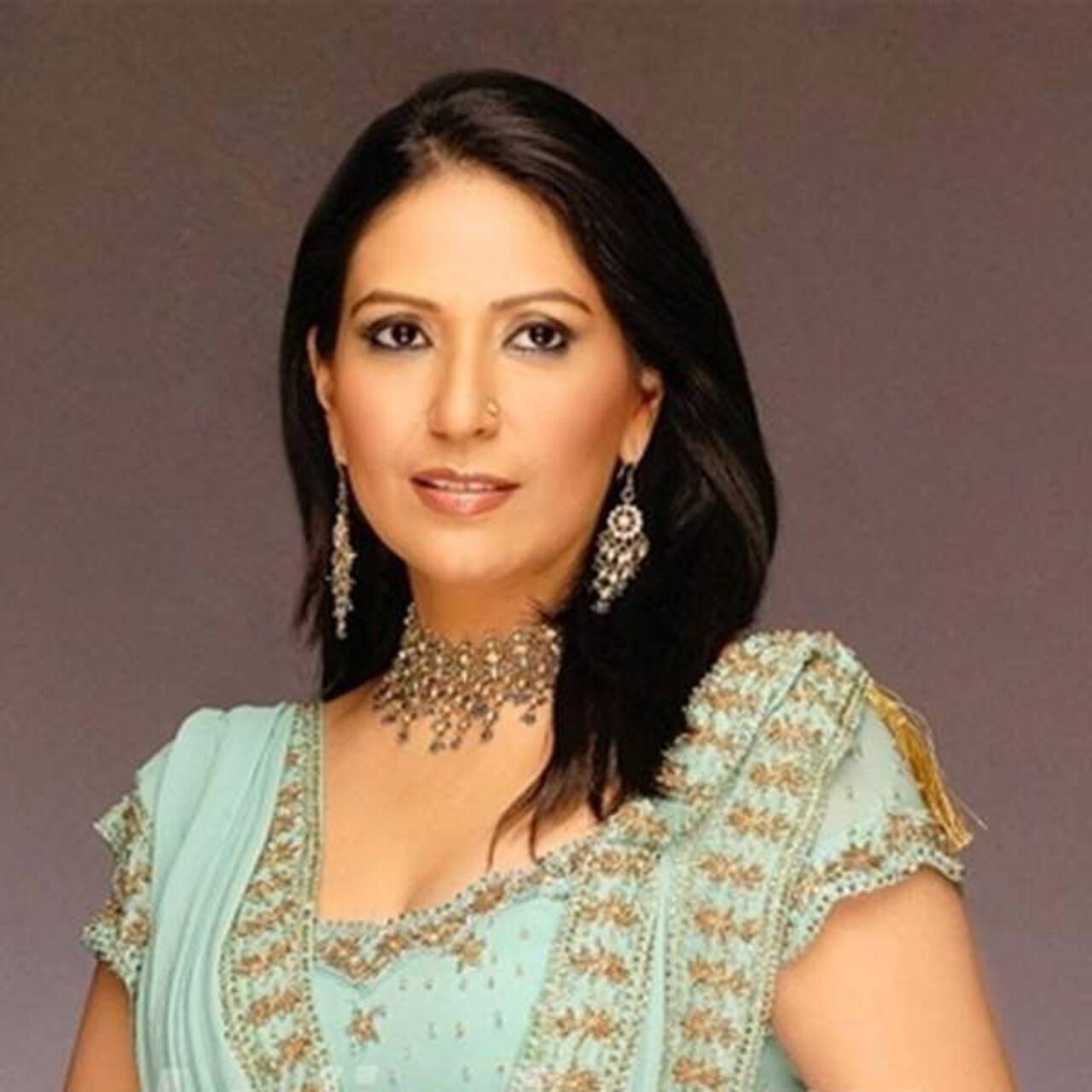 Aashka Goradia से पहले ये 11 अदाकराएं भी रातों-रात कह चुकीं एक्टिंग ...