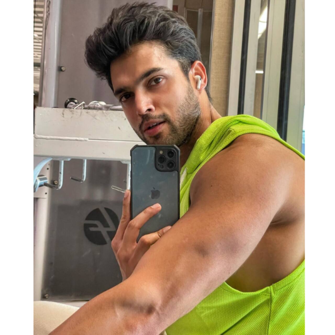 Parth Samthaan aka HERO cannot stop flaunting his biceps, and here’s ...