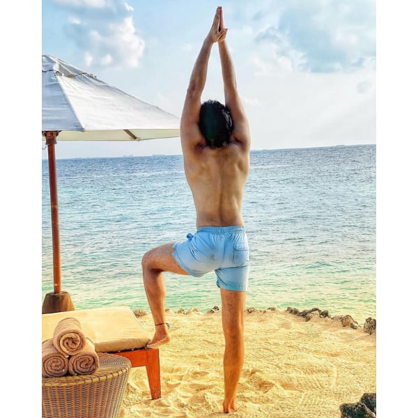 Parth Samthaan aka HERO cannot stop flaunting his biceps, and here’s ...