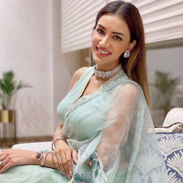 Smriti Khanna aces the traditional look in her recent sartorial outings ...