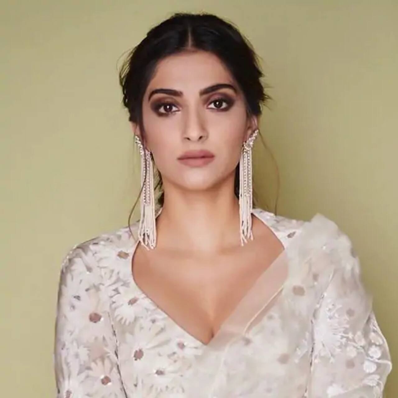 Amitabh Bachchan scared of snakes, Katrina Kaif's fear of tomatoes ...