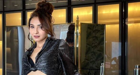 Say What! Andrea Jeremiah agrees to go nude for Mysskin's horror ...