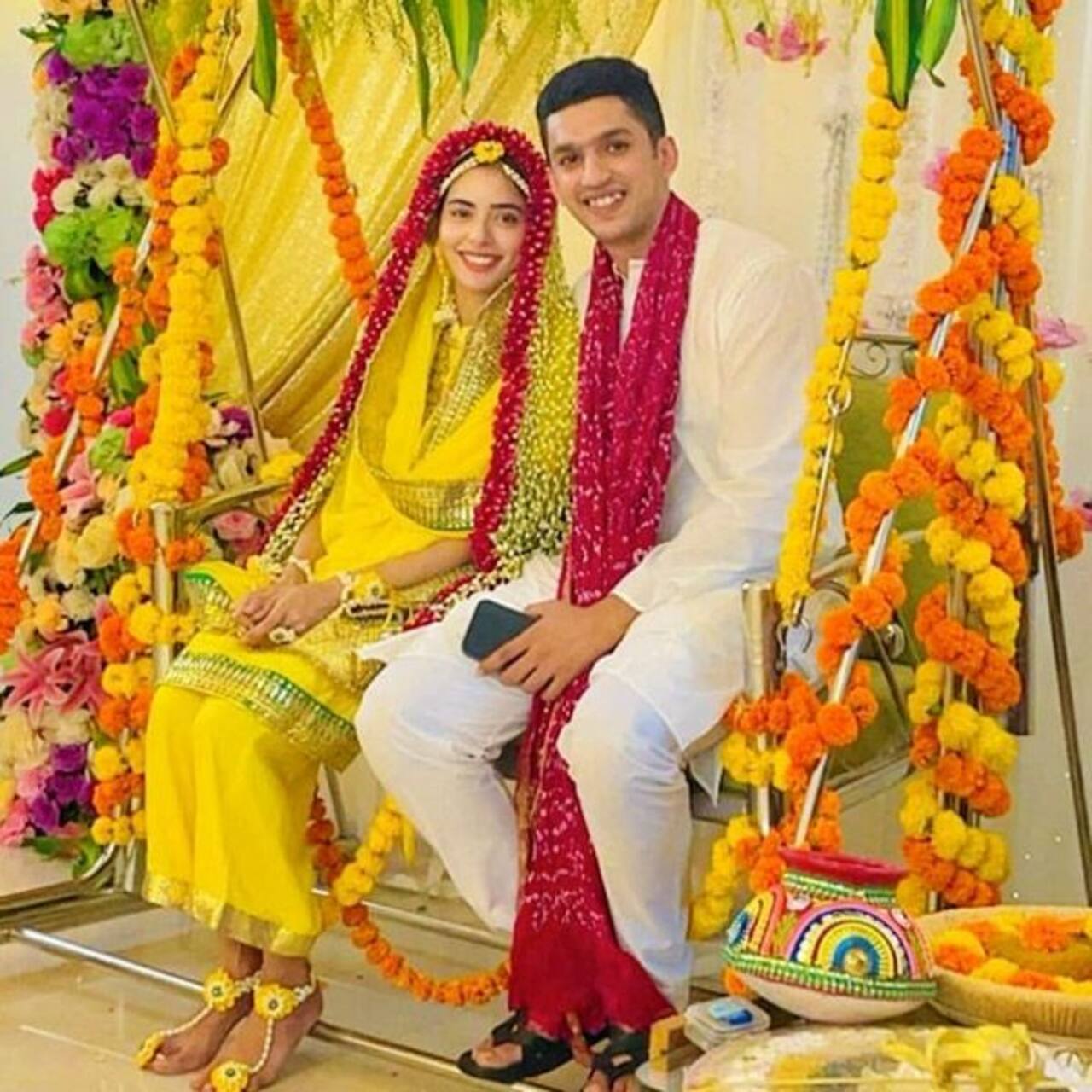 Divya Drishti actress Sana Sayyad's haldi ceremony begins; bestie ...