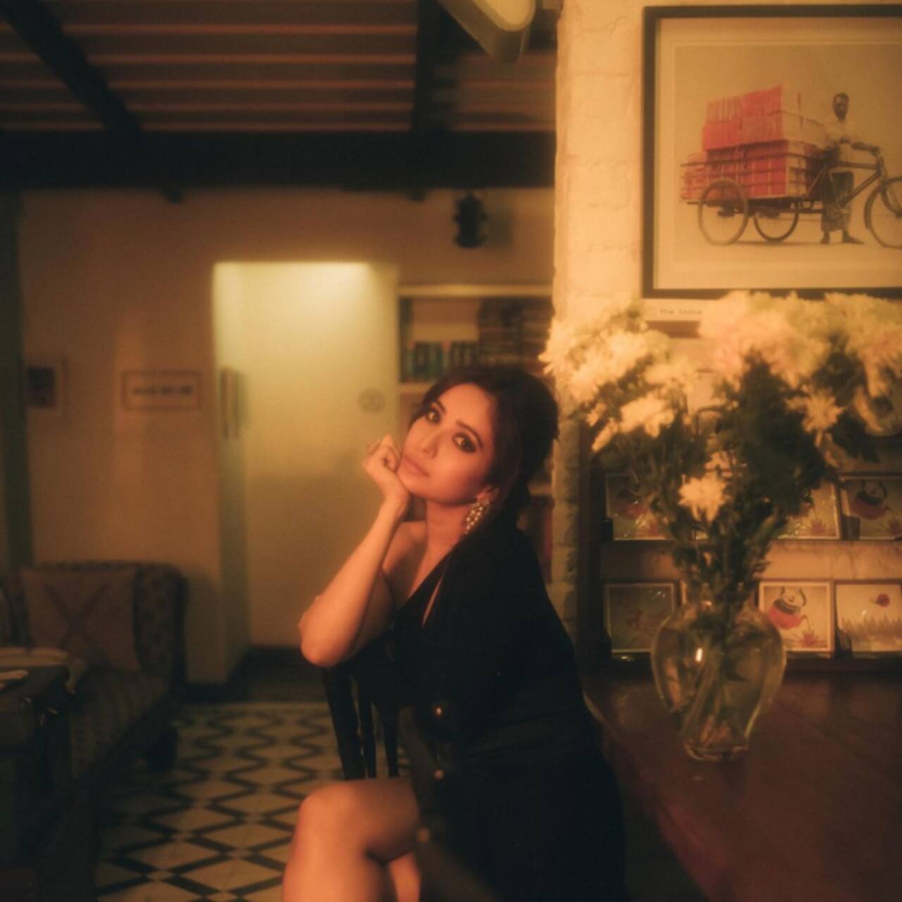 Pavitra Rishta's Asha Negi's HOT black gown with a hip-high slit will ...