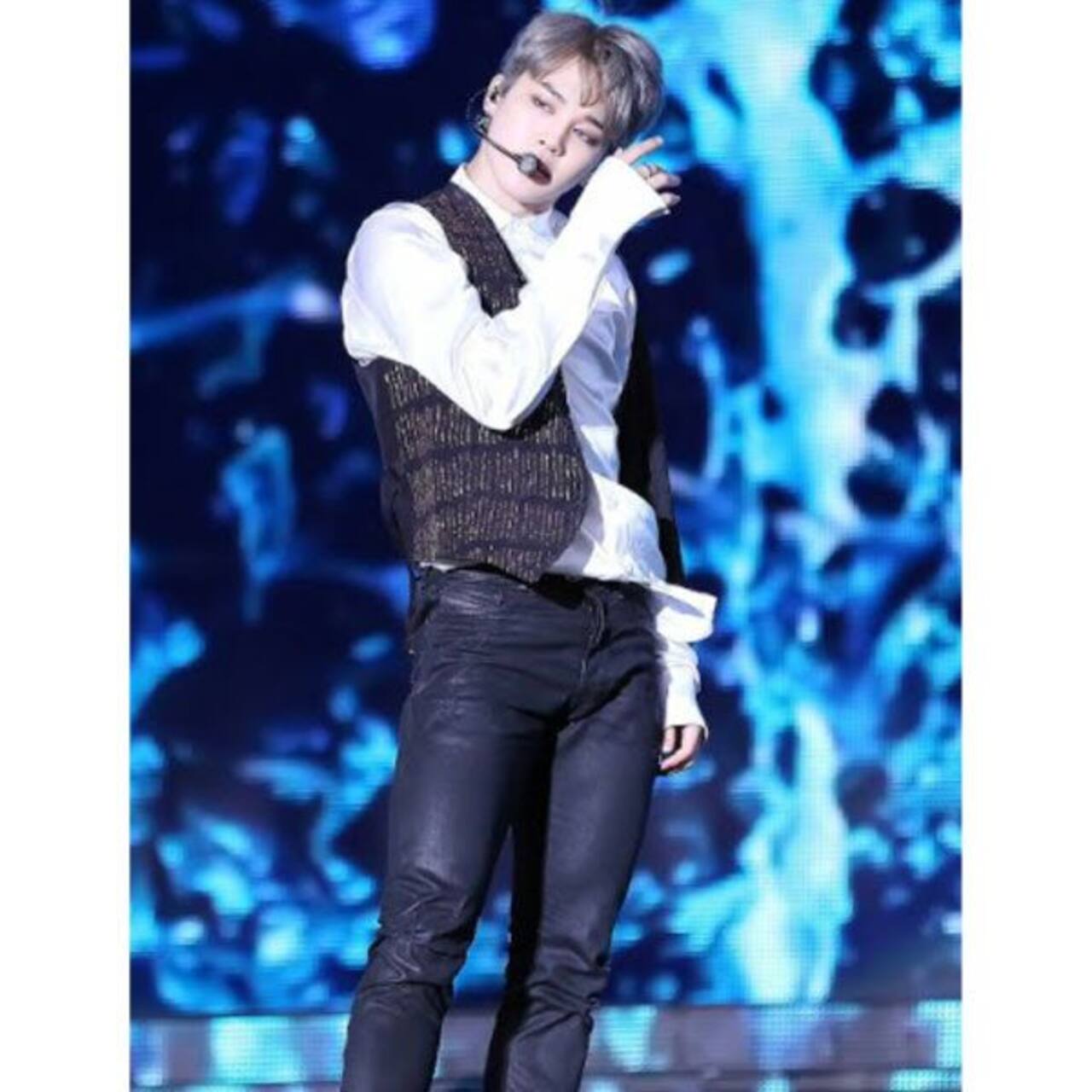 BTS: Throwback to Jimin's stunning looks on stage that made fans ...