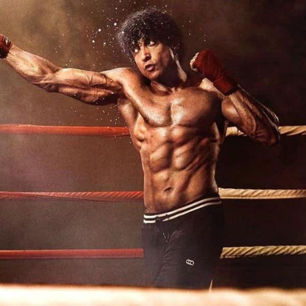 Toofan Movie Review: Fans call the Farhan Akhtar-Paresh Rawal-Mrunal ...