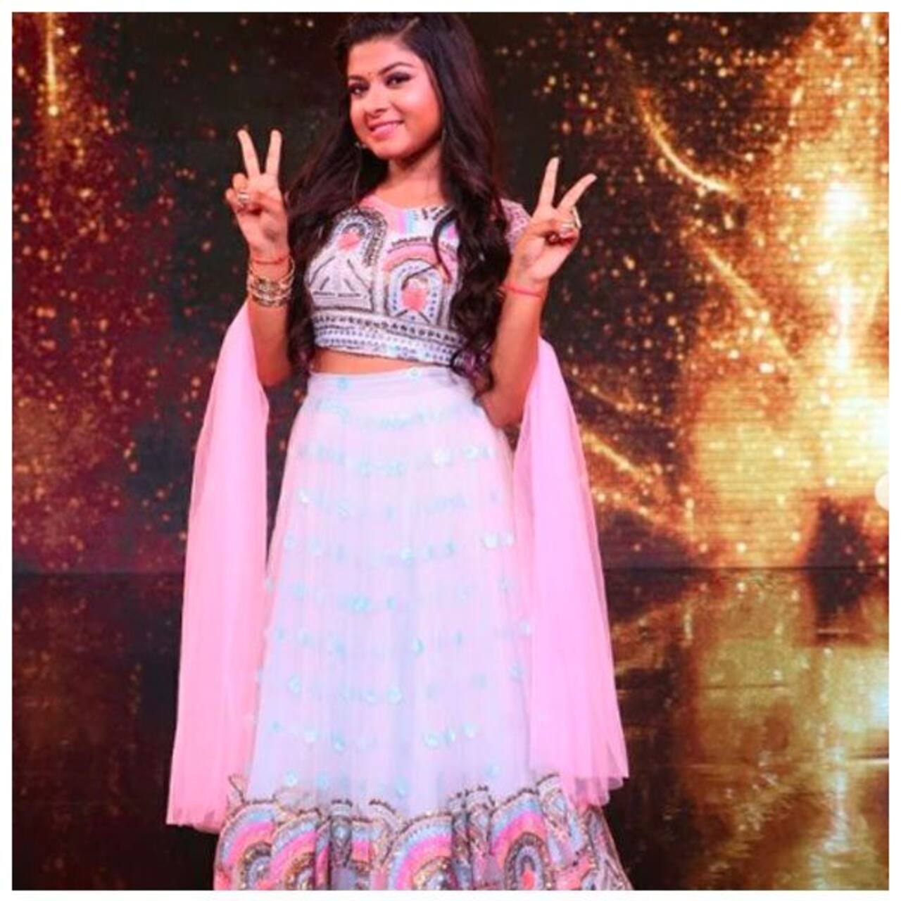 Indian Idol 12: Arunita Kanjilal’s simple yet elegant look leaves us ...