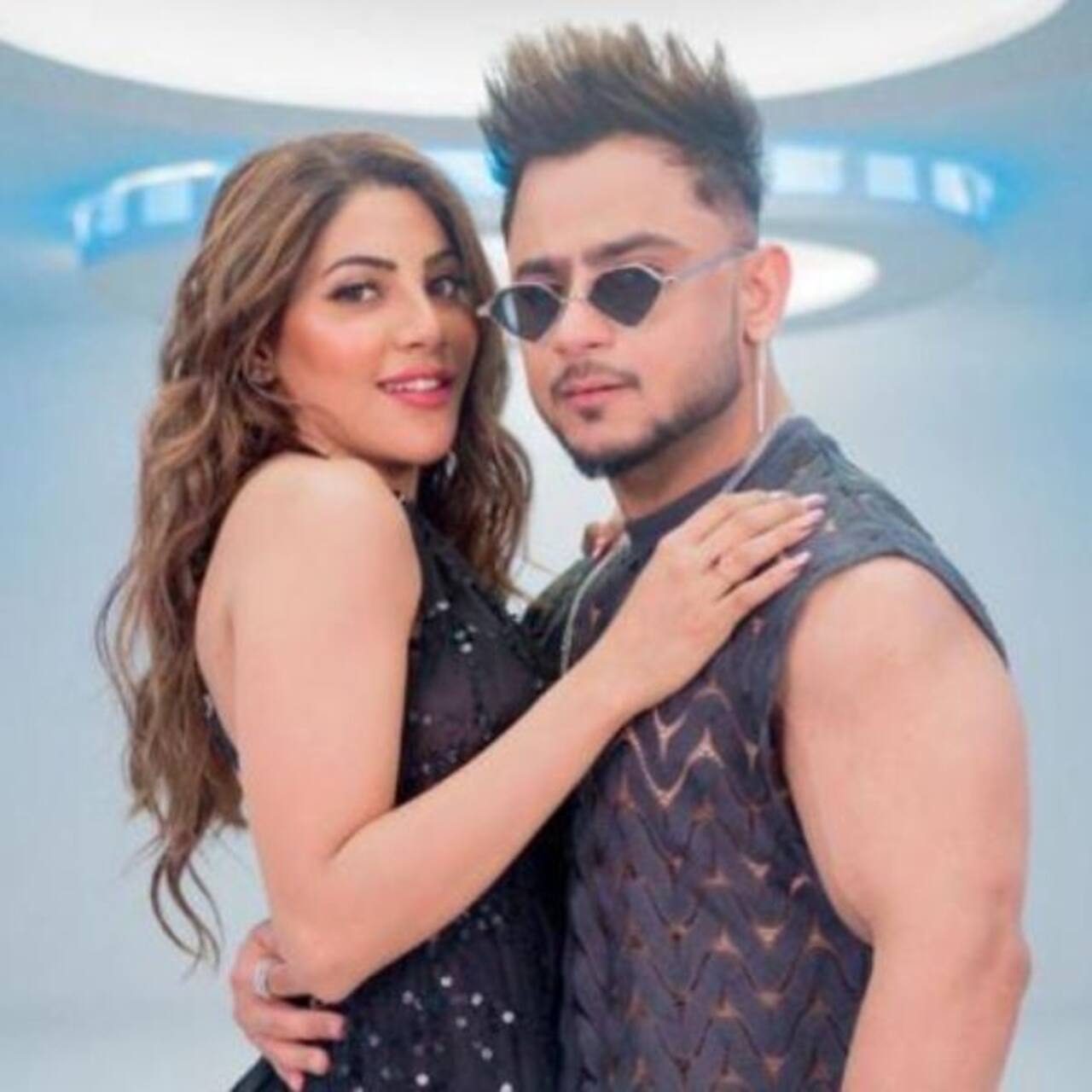 Bigg Boss OTT: BB 14's Nikki Tamboli roots for Millind Gaba; urges him ...