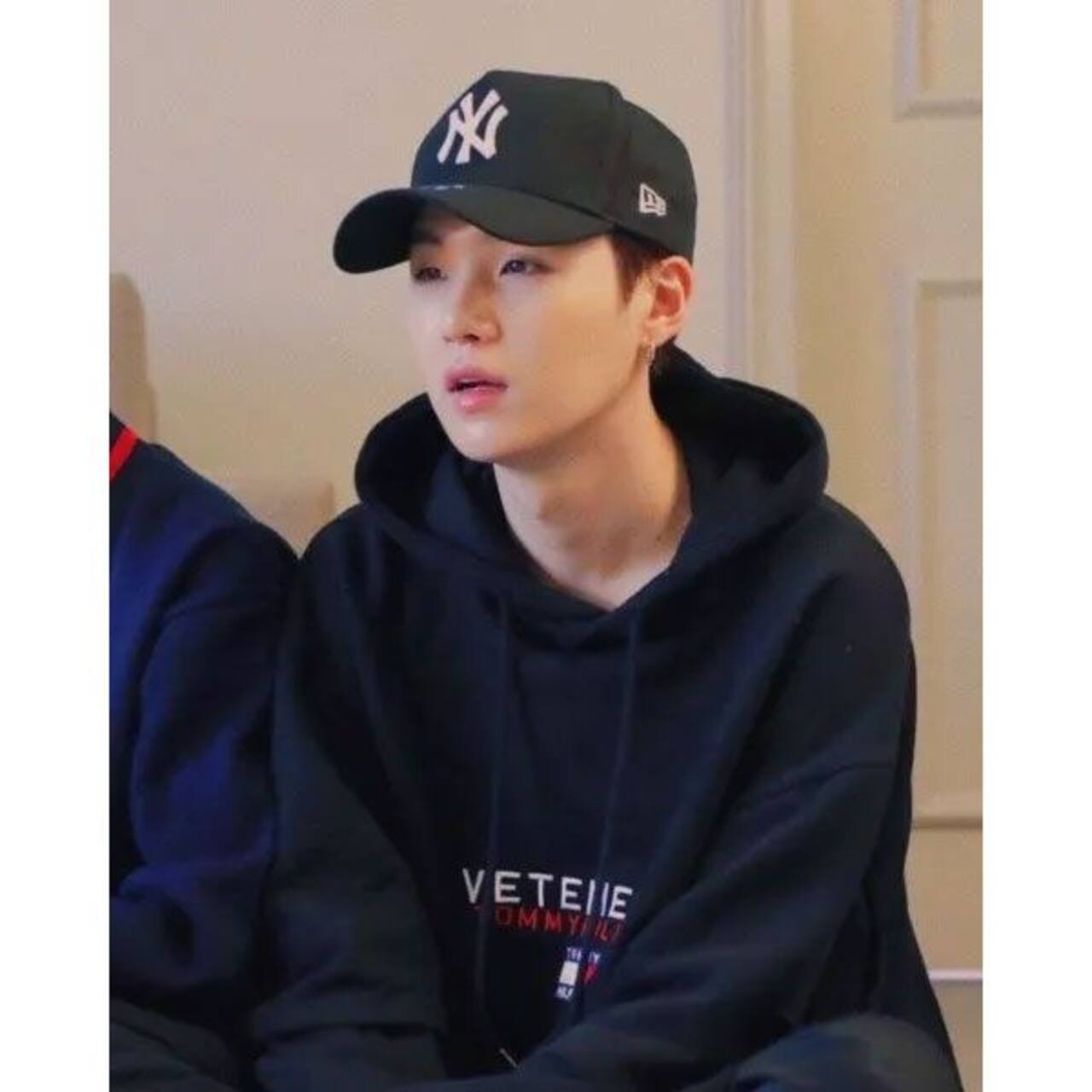 BTS: 9 times SUGA went without makeup and left us swooning over his ...