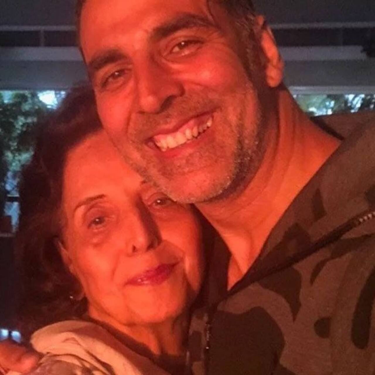 Akshay Kumar's Mother Aruna Bhatia passes away, Fans mourns on Actor's ...