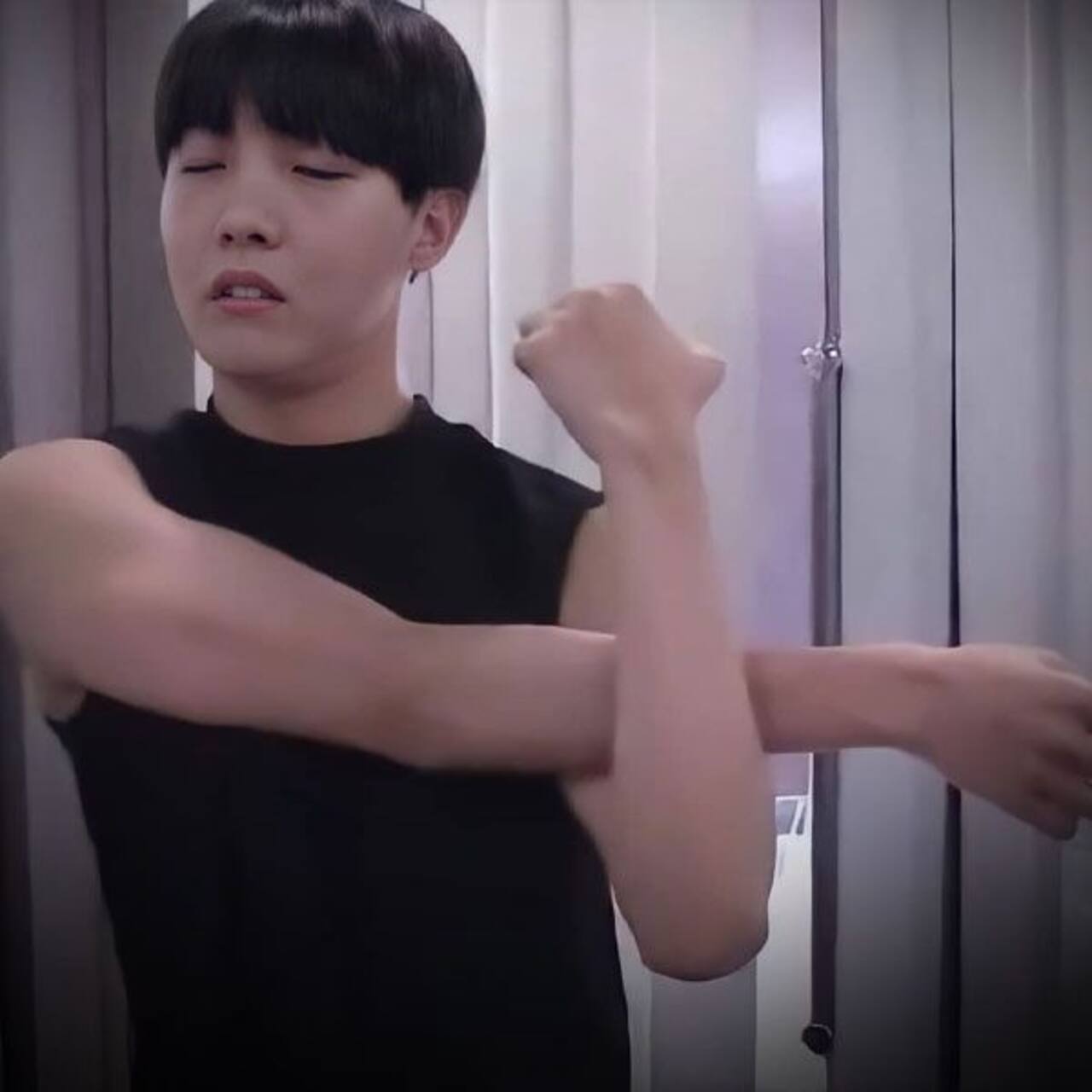 BTS: 7 times J-Hope gave fans a glimpse of his toned arms and biceps in ...