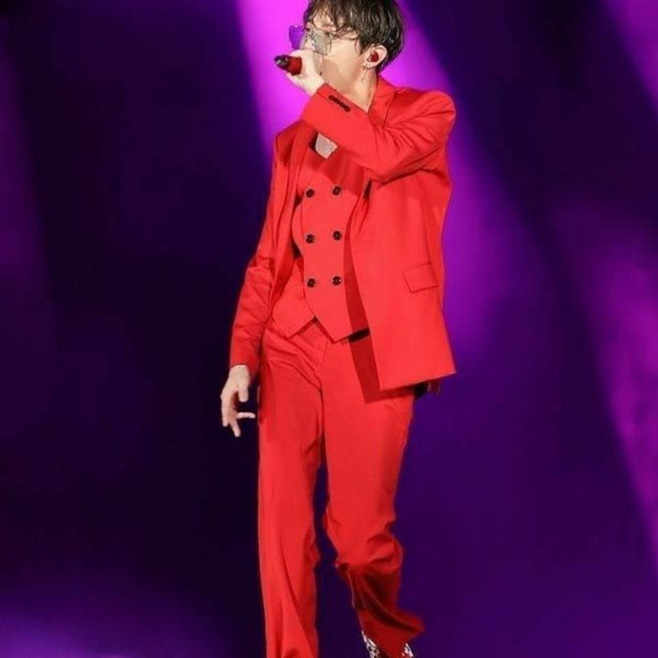 BTS: After Jin's red suit makes ARMY scream HAWT, a throwback to when ...