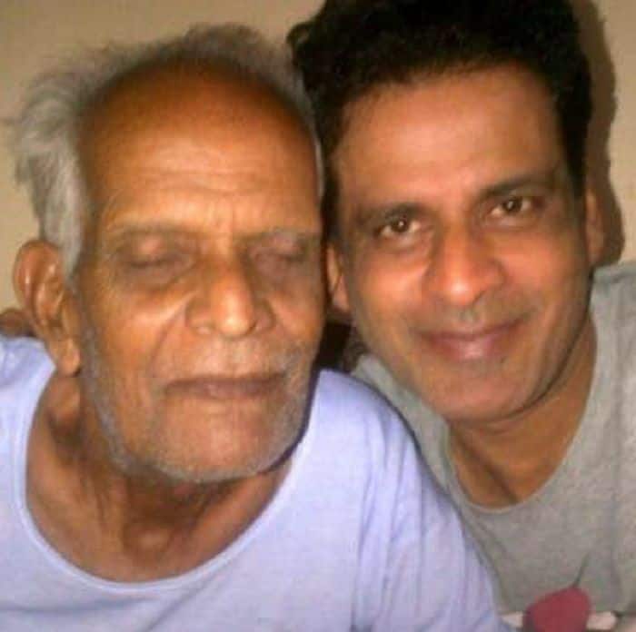 Bollywood Actor Manoj Bajpayee's father died in delhi - एक्टर मनोज ...