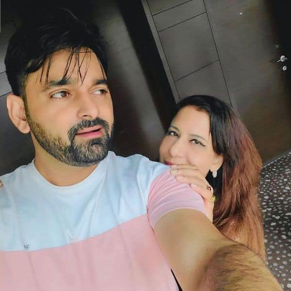Bhojpuri actor-turned-politician Manoj Tiwari's first wife Rani is ...