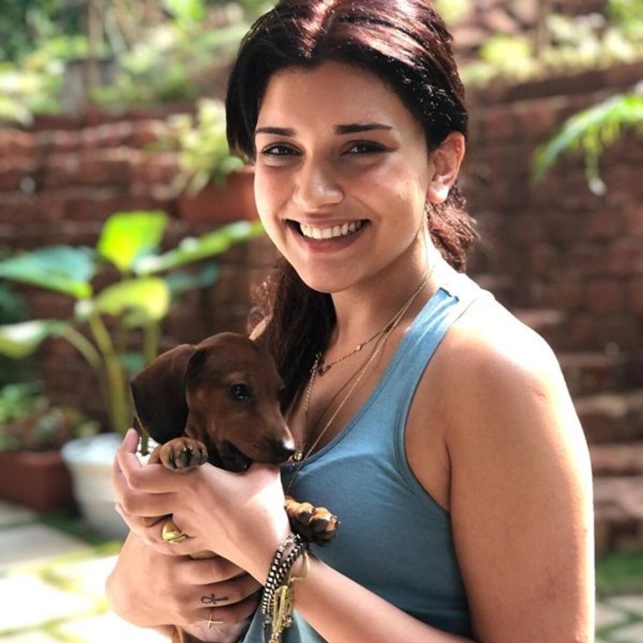 Lucky Ali's daughter Sara Ali from his second wife Inaya breaks the ...