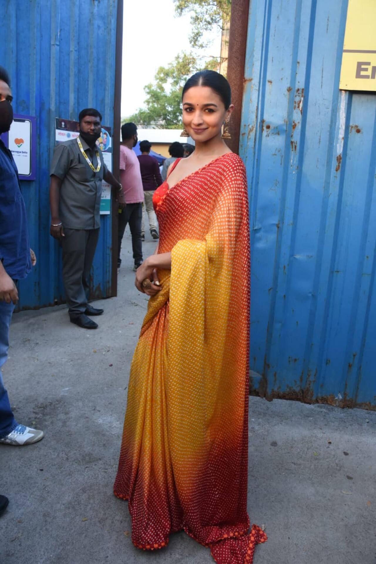 RRR promotions: Alia Bhatt's radiant glow in the yellow saree is unmissable