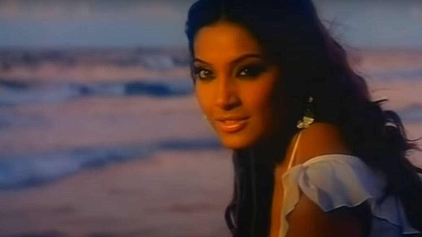 Birthday Special: Bipasha Basu's most sizzling roles that prove she is ...