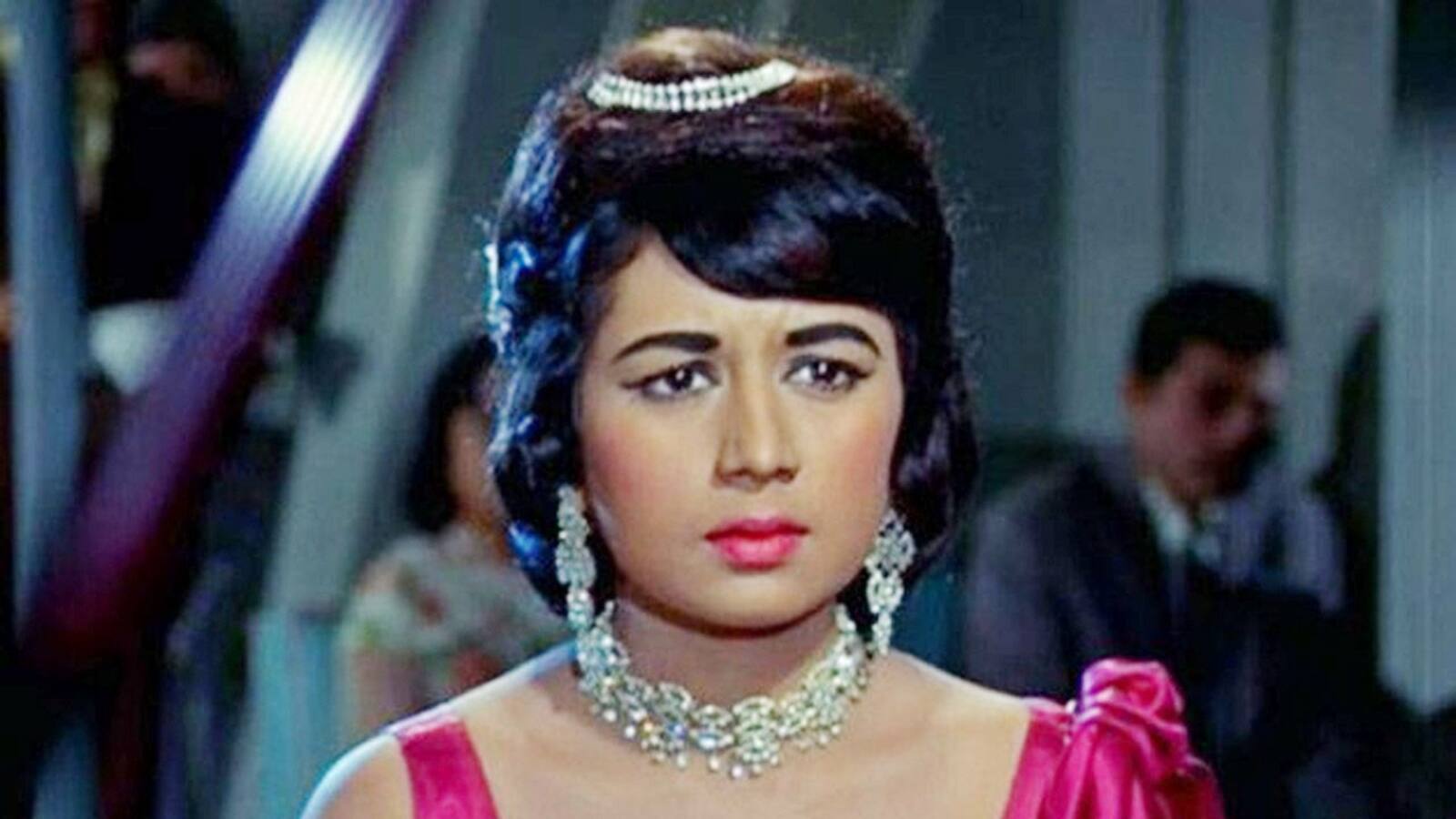 सच्चे प्यार के लिए तड़पती रहीं Tabu से लेकर Parveen Babi समेत इन 9 ...